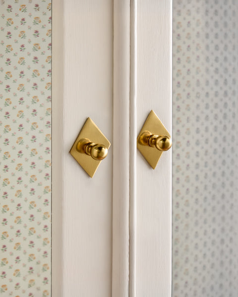 Diamond Backplate, Aged Brass – MG&Co.